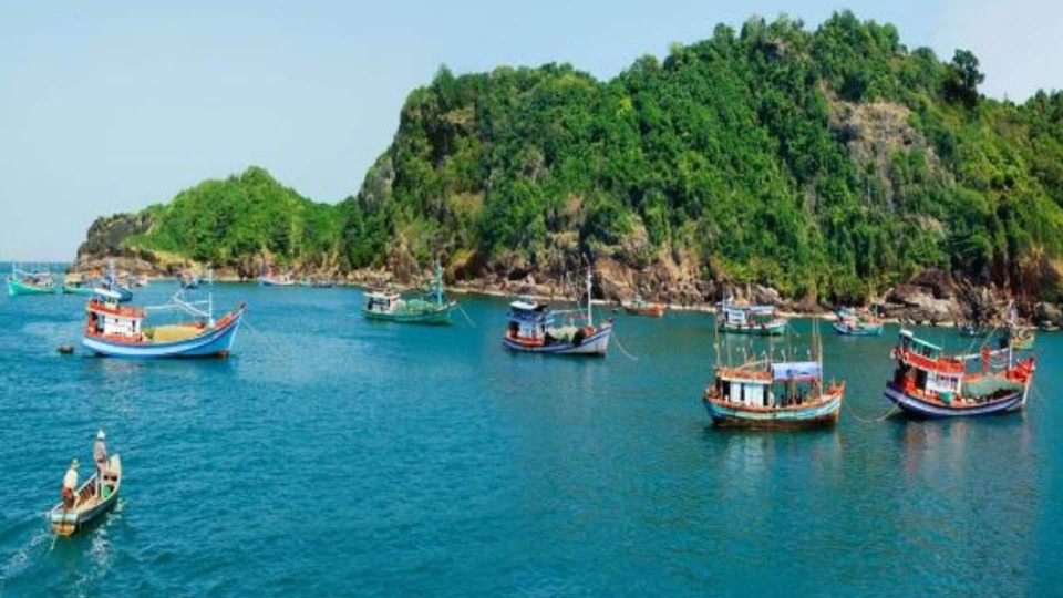 Khu du lịch Hòn Đá Bạc: Chốn tiên cảnh cực nam Tổ quốc