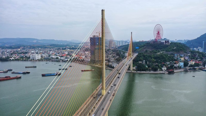 Cầu Bãi Cháy: Biểu tượng kiêu hãnh của thành phố Hạ Long